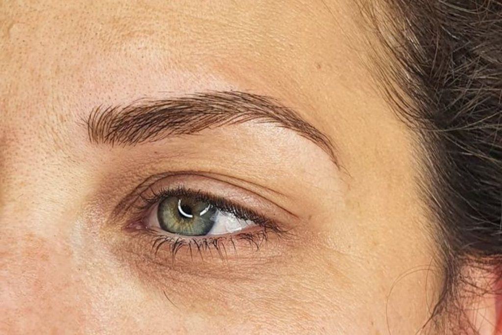 Microblading des sourcils : tout ce que vous devez savoir